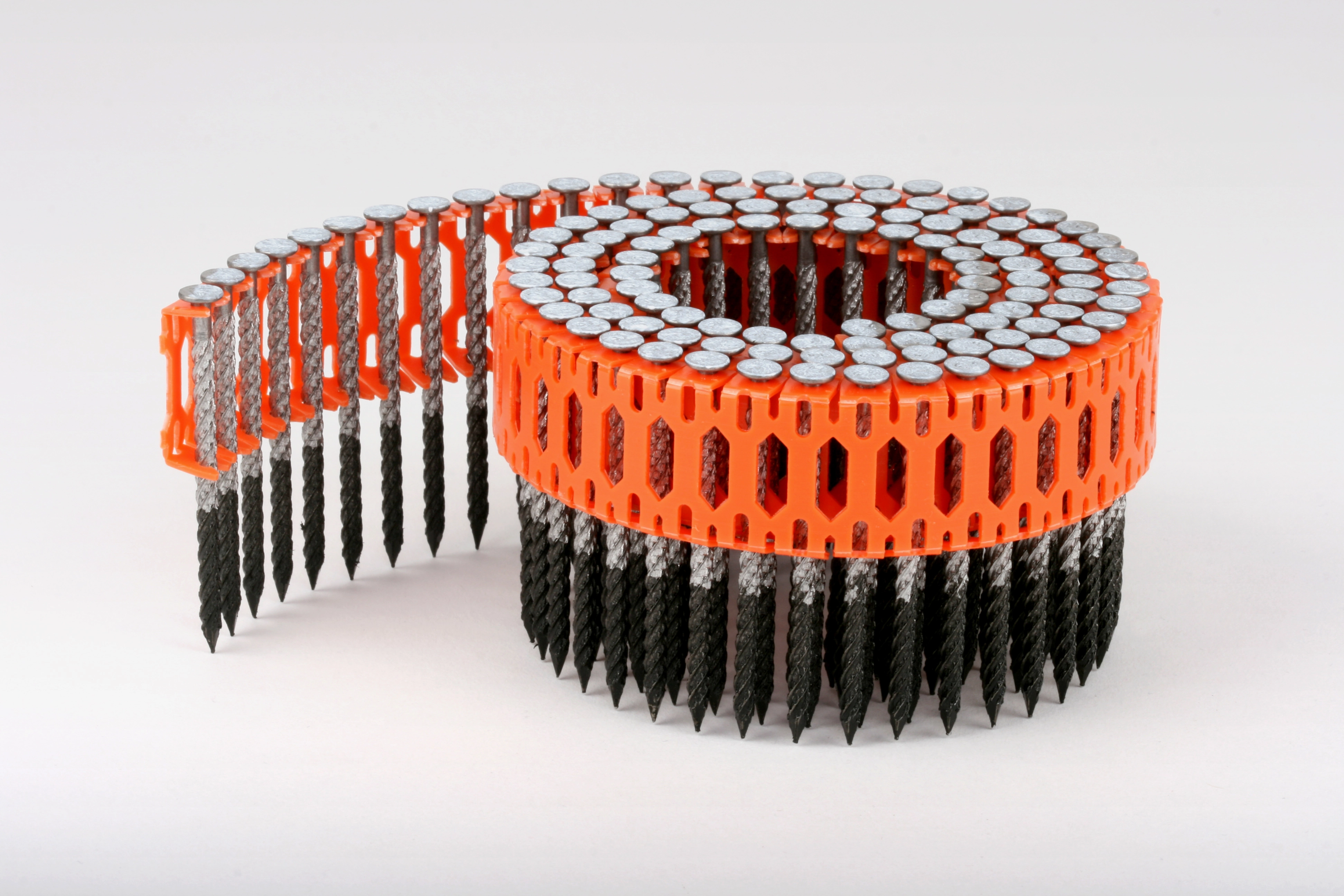 Pneumatic tetraGRIP™ 0 Degree Coil Subfloor Nailer | Paslode